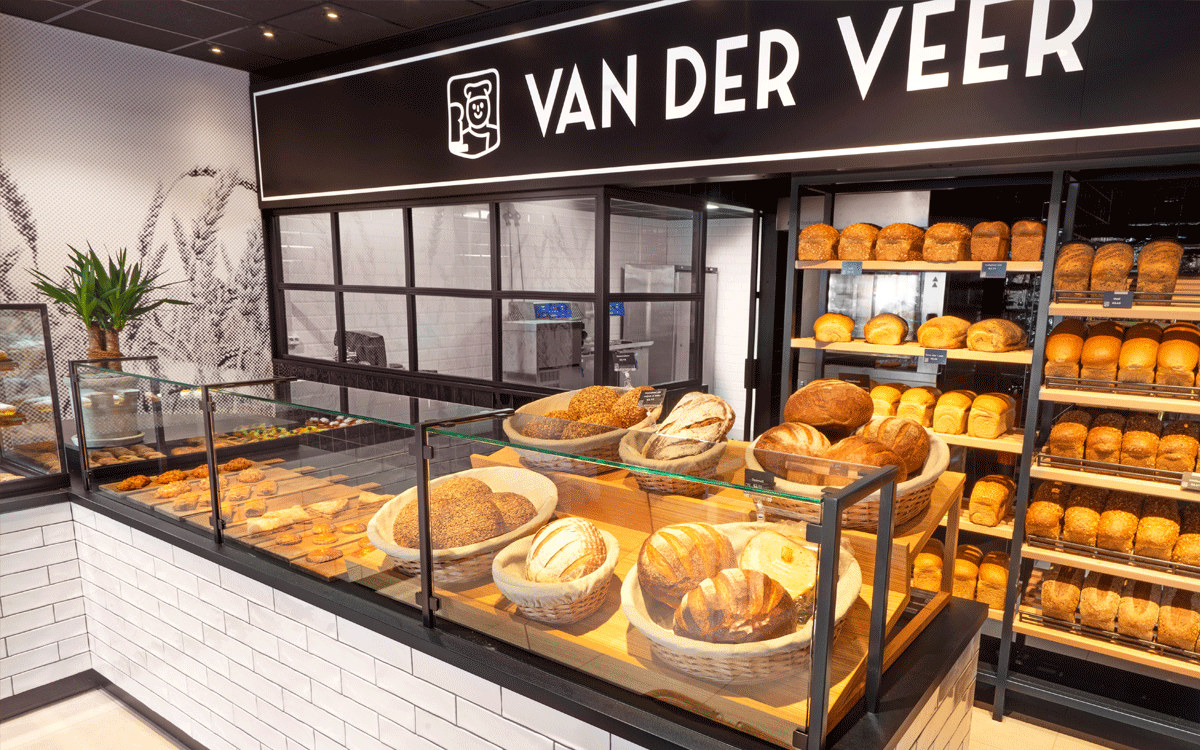 In de bakkerij met Jaap van der Veer van Echte Bakker van der Veer ...